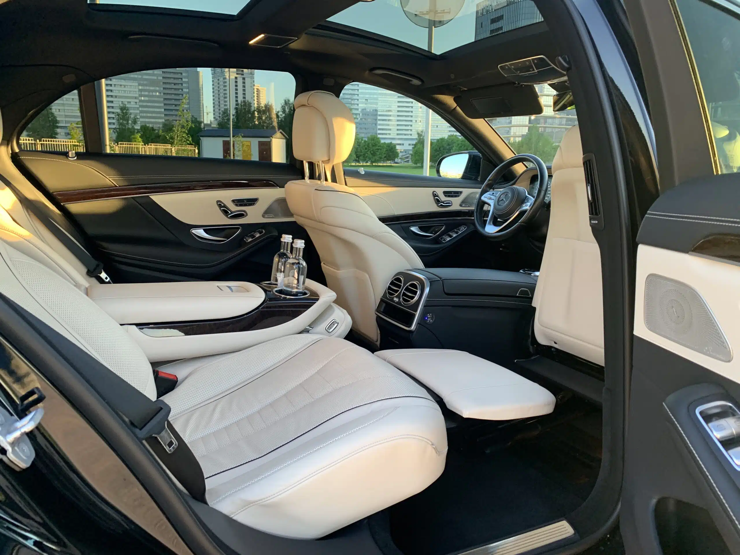 Аренда Mercedes S-Class W222 с водителем Алматы - LUXCAR